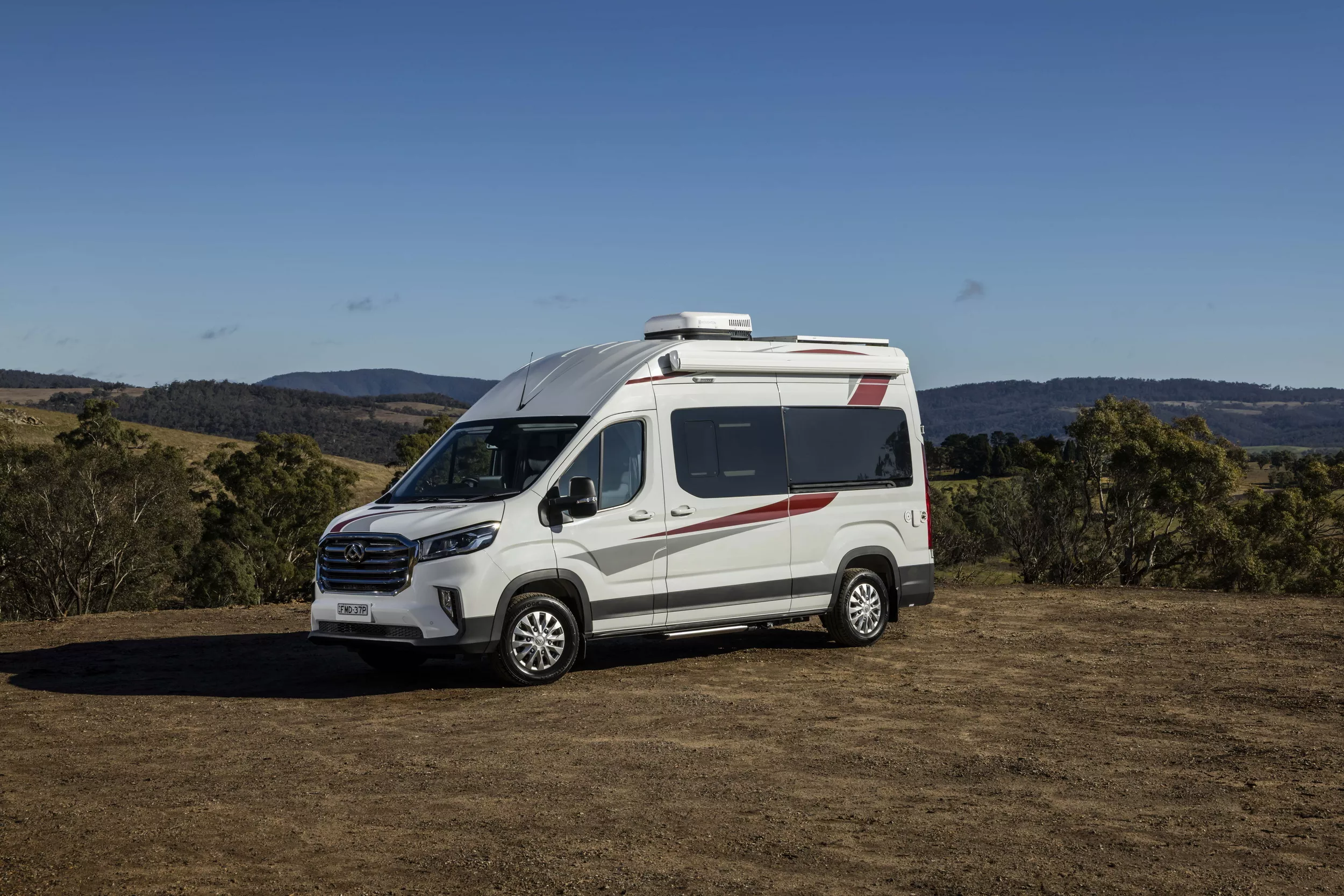 Maxus Deliver 9 is er nu ook als kampeerbus (en dat voor een fractie van wat je bij VW en ...
