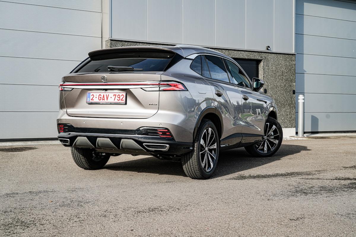 Test: MG HS Benzine 2025 - Waar voor je geld? | Autofans